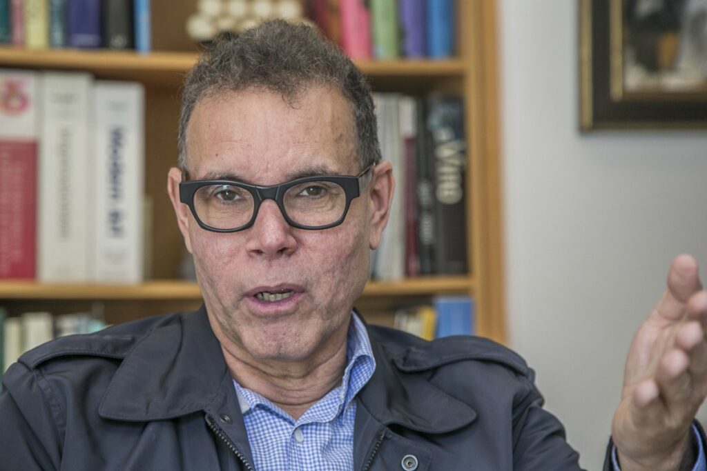Ender Arenas: Manual para entender la realidad según Luis Vicente León ...